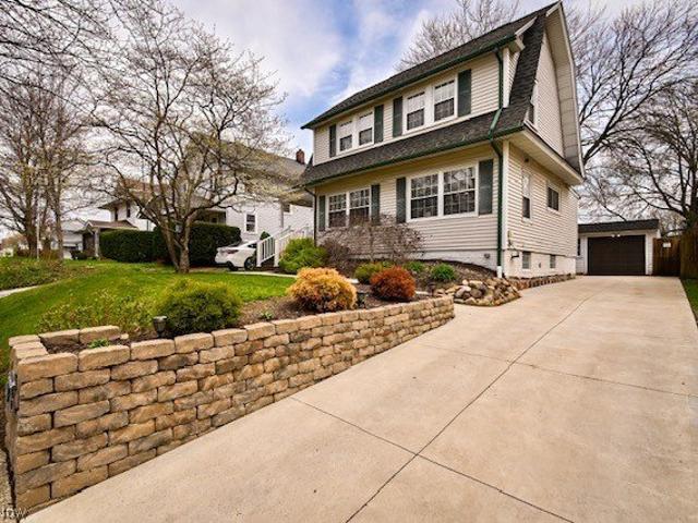 1813 Glenmount Ave, Akron, OH 44301