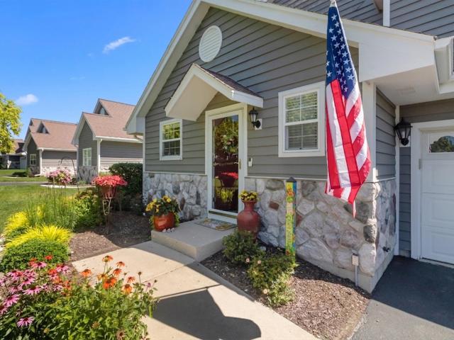 1813 Golfview Dr, Unit 35 03