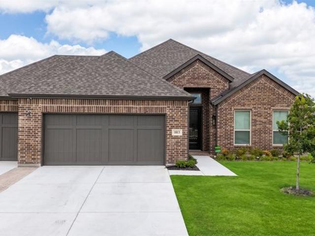 1813 Hidden Creek Dr, Midlothian, TX 76065