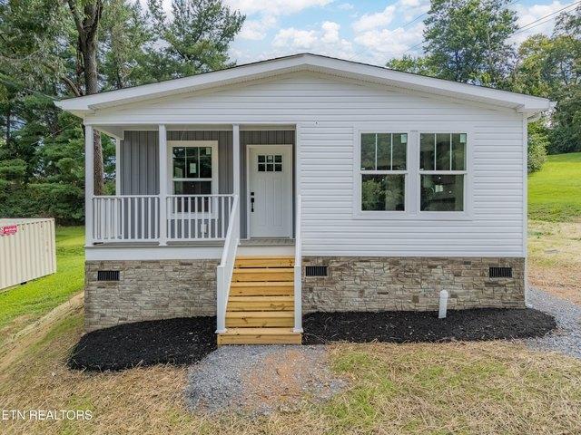 1813 Housley Cir, Morristown, TN 37814