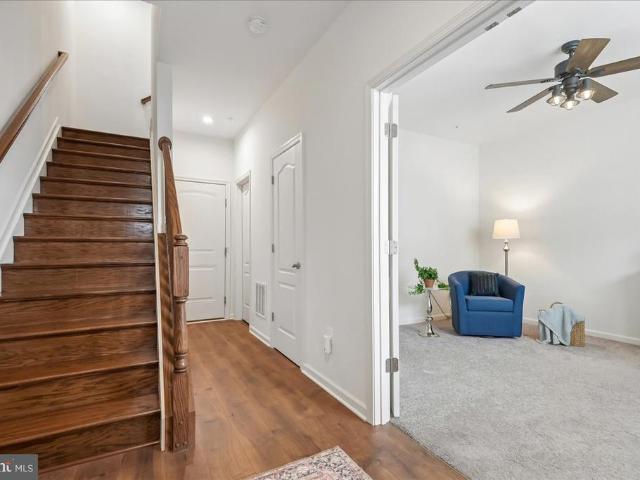 1813 Iris Lane