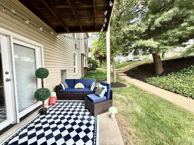 1813 Kenzie Dr, Pittsburgh, PA 15205