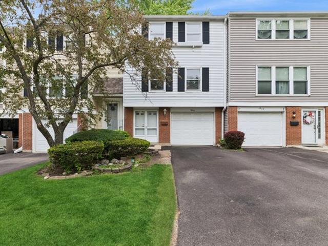 1813 Lancashire Ct, Schaumburg, IL 60194
