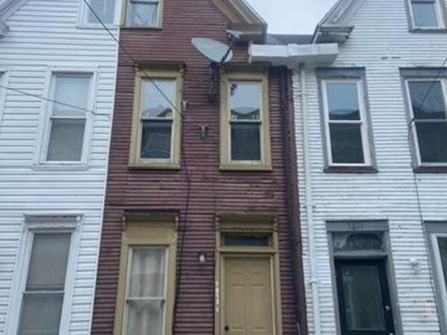 1813 Susquehanna St, Harrisburg, PA 17102