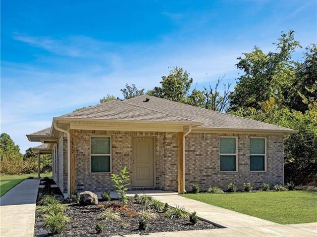 1813 S 12th St, Fort Smith, AR 72901