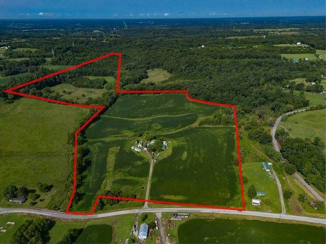 1813 S Elmville Rd, Hillsboro, OH 45133