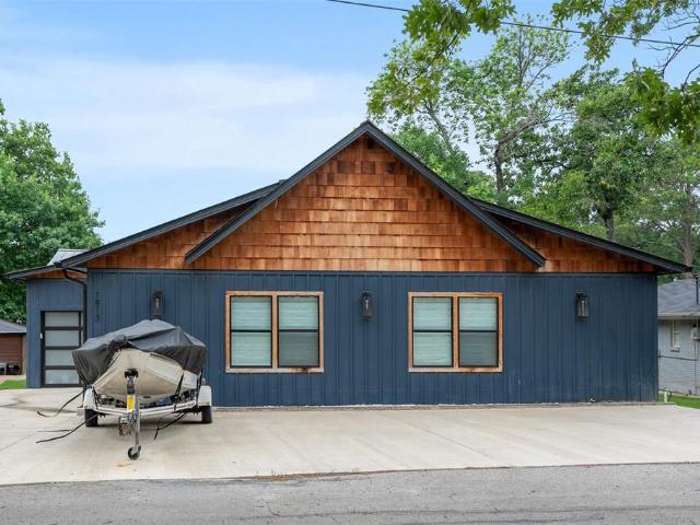 1813 Scenic Drive
