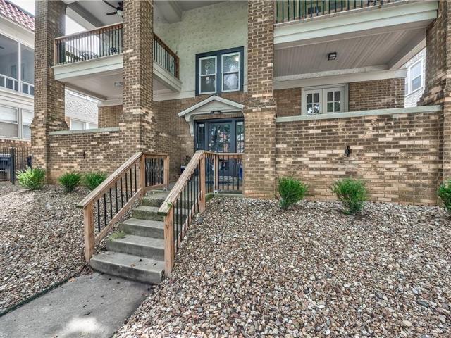 1813 W 41st Street