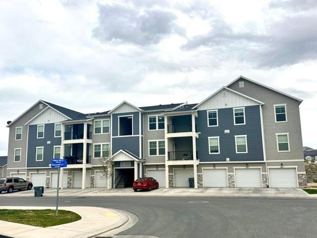 1813 W Newcastle Ln Unit 303, Saratoga Springs, UT 84045