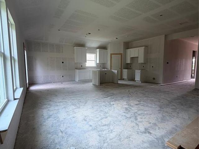 1813 Zelvia Lane
