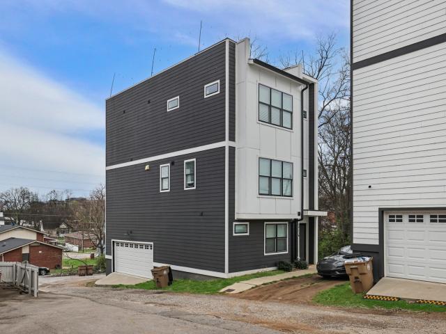 1813B Hermosa St