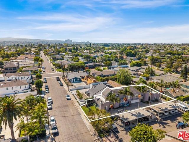 181 Cecil Pl, Costa Mesa, CA 92627