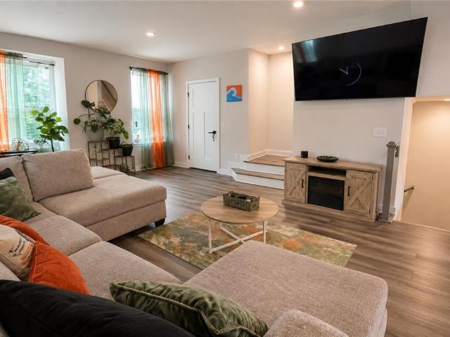 181 Cedar Crest DR
