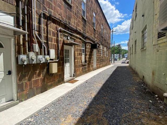 181 Armstrong Street # D