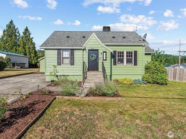 181 Beacon Hill Dr, Longview, WA 98632