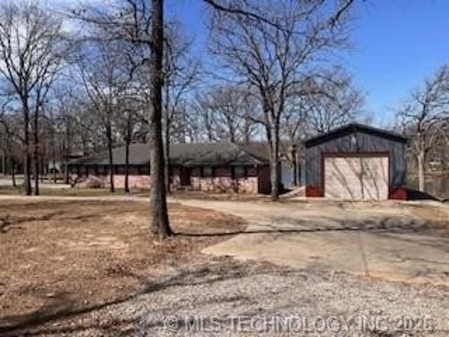 181 Bridlewood Dr, Mead, OK 73449