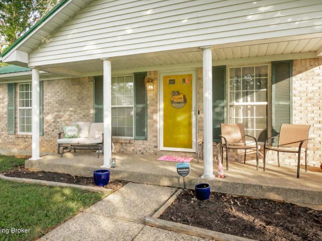 181 Eathan Ct