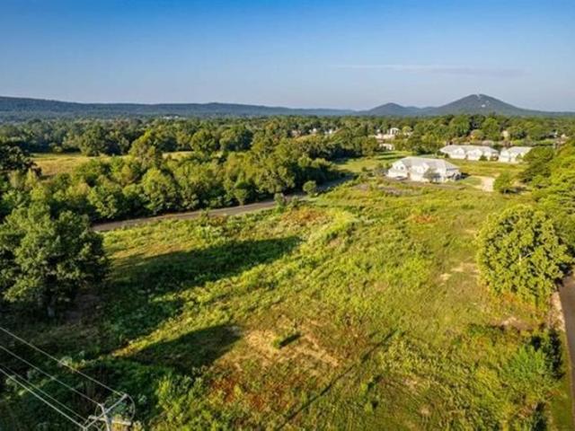 181 Fish Hatchery Rd, Hot Springs, AR 71913