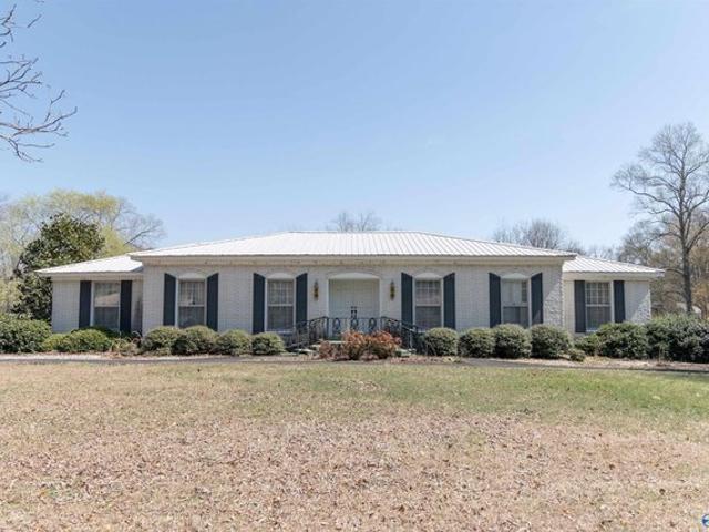 181 Justice St S, Crossville, AL 35962