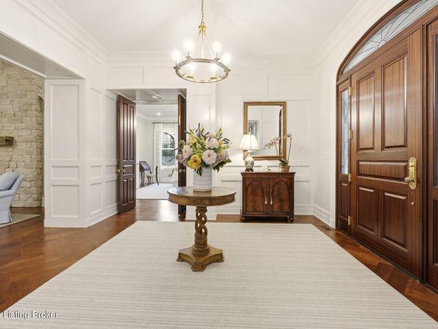 181 La Grange Rd