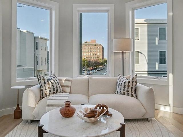 181 Maverick St Unit 3, Boston, MA 02128