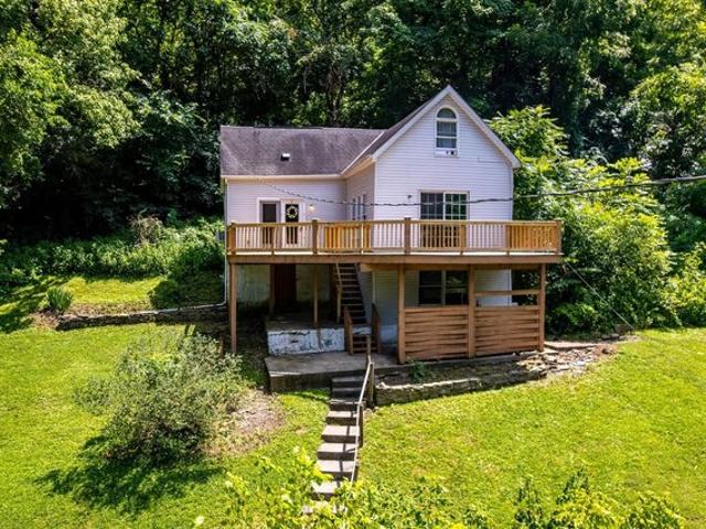 181 Market St, Aurora, IN 47001