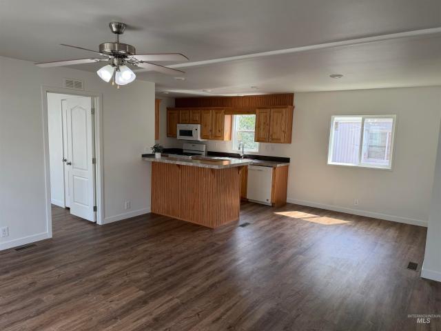 181 N Liberty Street 33