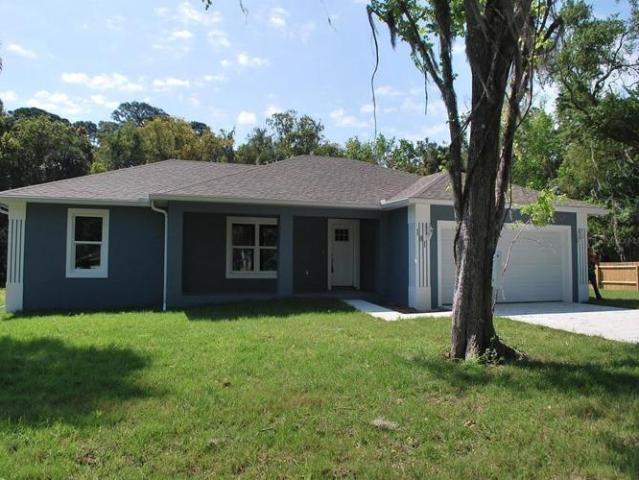 181 N Putnam Grove Rd, Oak Hill, FL 32759