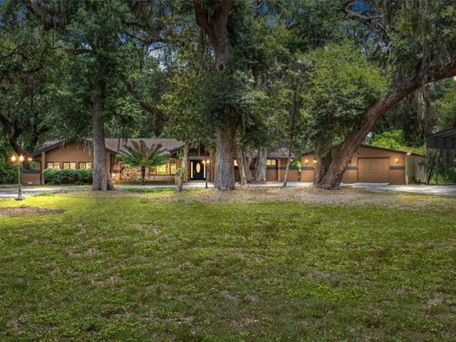181 N Smokey Mountain Rd, Seffner, FL 33584