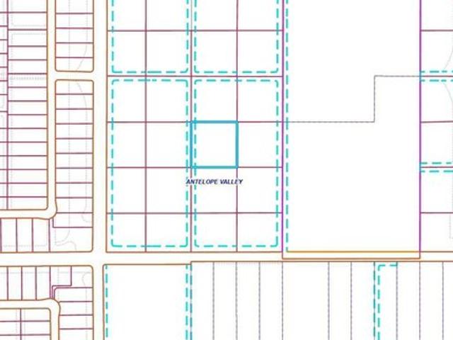 181 St E, Palmdale, CA 93591
