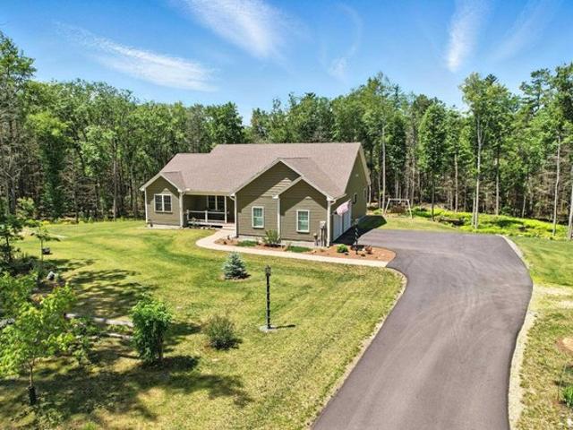 181 Sunridge Rd, Rindge, NH 03461