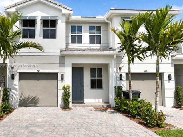 181 SW 170th Ave, Pembroke Pines, FL 33027