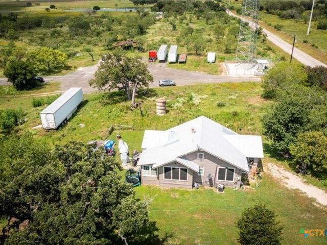 181 Pine Meadow Rd, Seguin, TX 78155