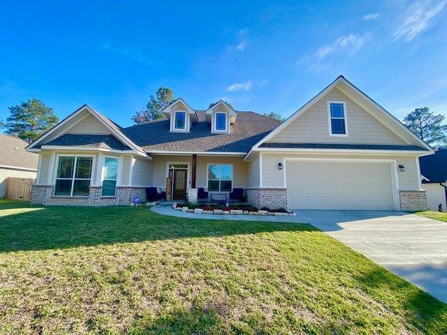 181 Rustic Pines Dr, Lufkin, TX 75904