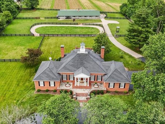 181 Wedgewood Dr, Shelbyville, KY 40065