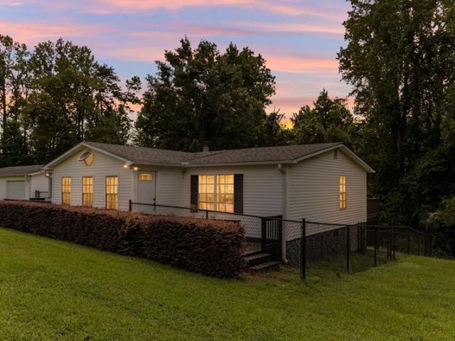 181 White Rd, Wellford, SC 29385