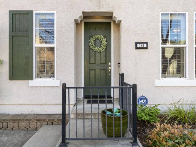 181 Talmont Cir, Roseville, CA 95678 | MLS #226031