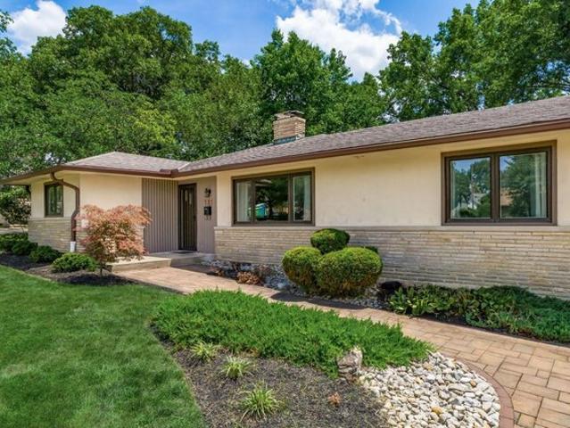 181 Village Dr, Columbus, OH 43214