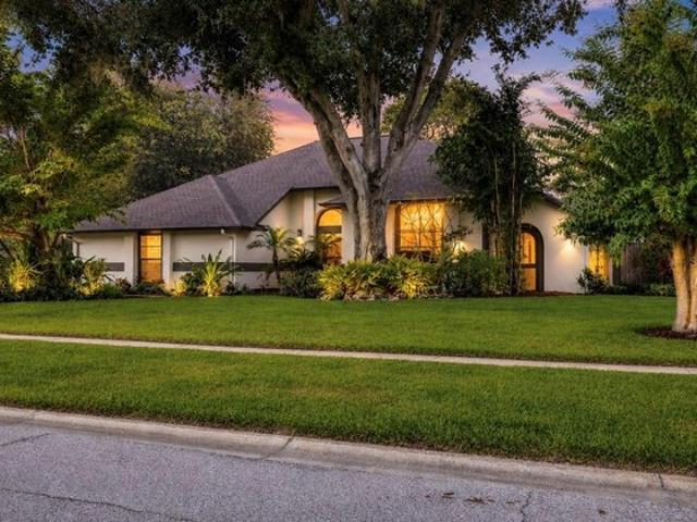 18243 Clear Lake Dr, Lutz, FL 33548