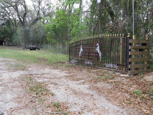 18240 Mt Olive Dr, Dade City, FL 33523 | MLS #S5145 | Compass