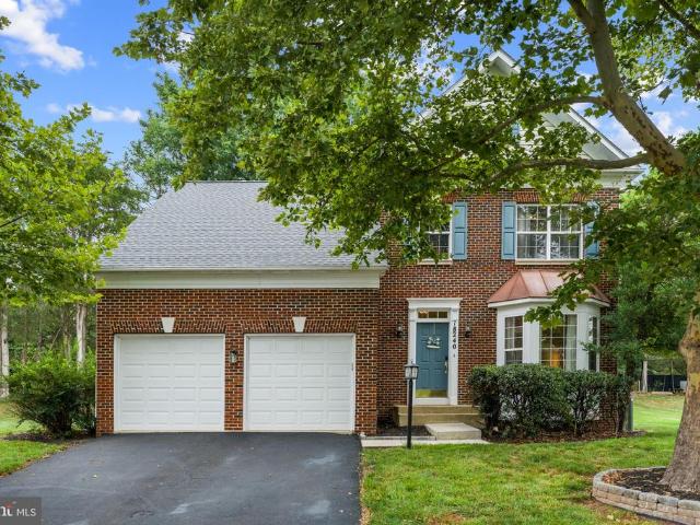 18240 Oak Lake Court