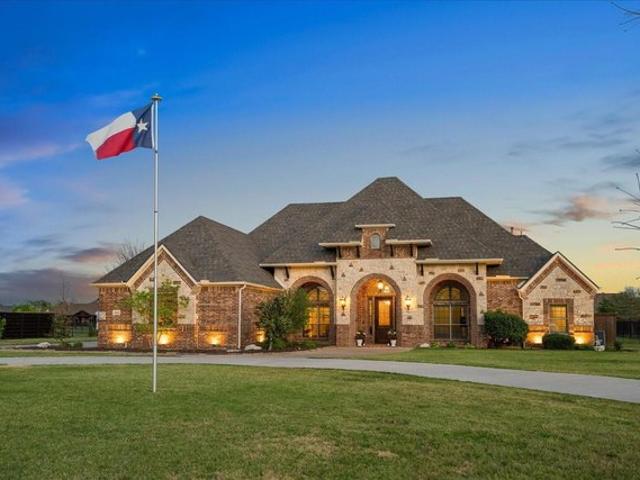 18242 Langford Ln, Talty, TX 75126
