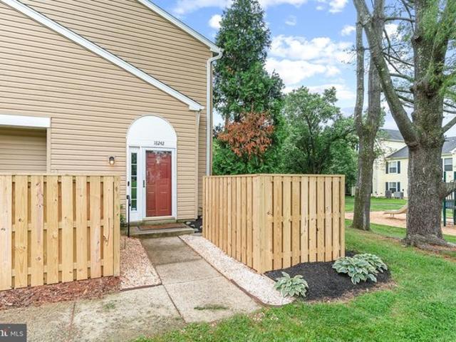 18242 Rolling Meadow Way Unit 32, Olney, MD 20832