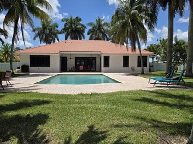 18245 SW 228th St, Miami, FL 33170