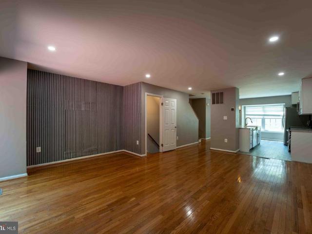 18246 Fox Chase Circle
