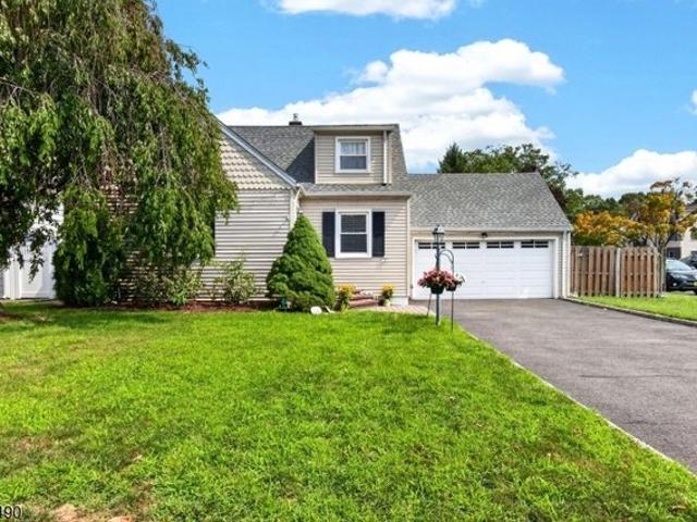 1824 Mountain Ave, Scotch Plains, NJ 07076