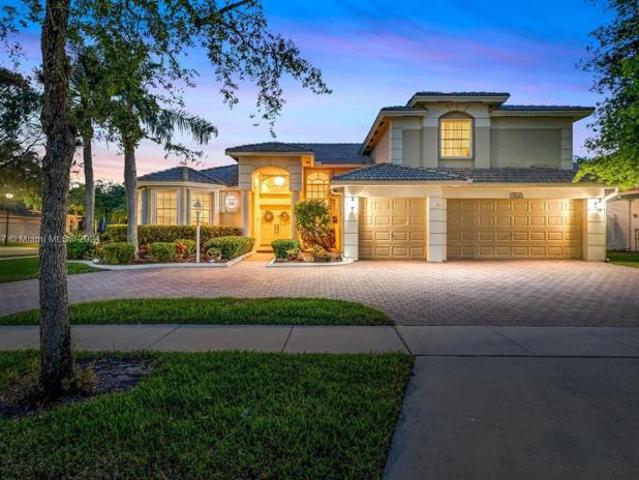 1824 NW 139th Terrace, Pembroke Pines, FL 33028