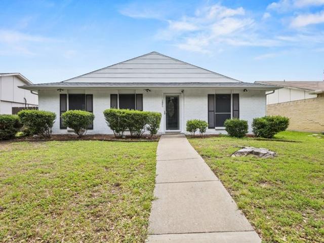 1824 Chamberlain Dr, Carrollton, TX 75007