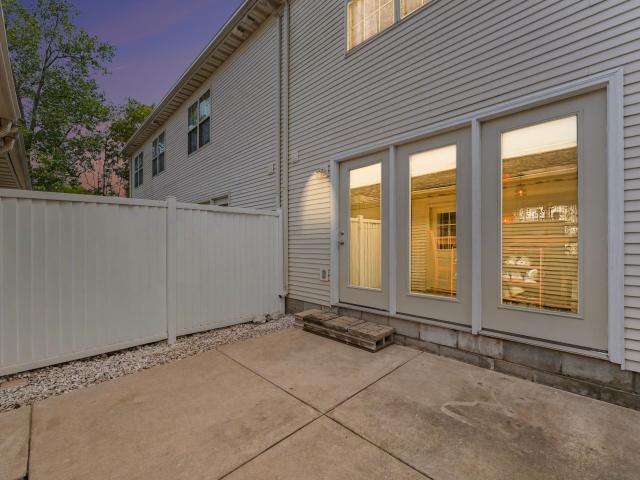 1824 Cottonwood Court