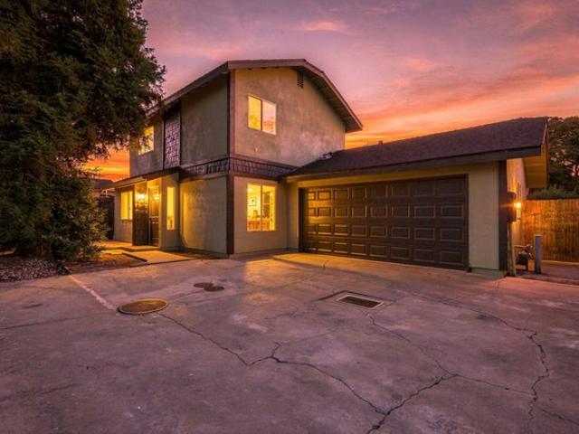 1824 E Cross Ave, Tulare, CA 93274
